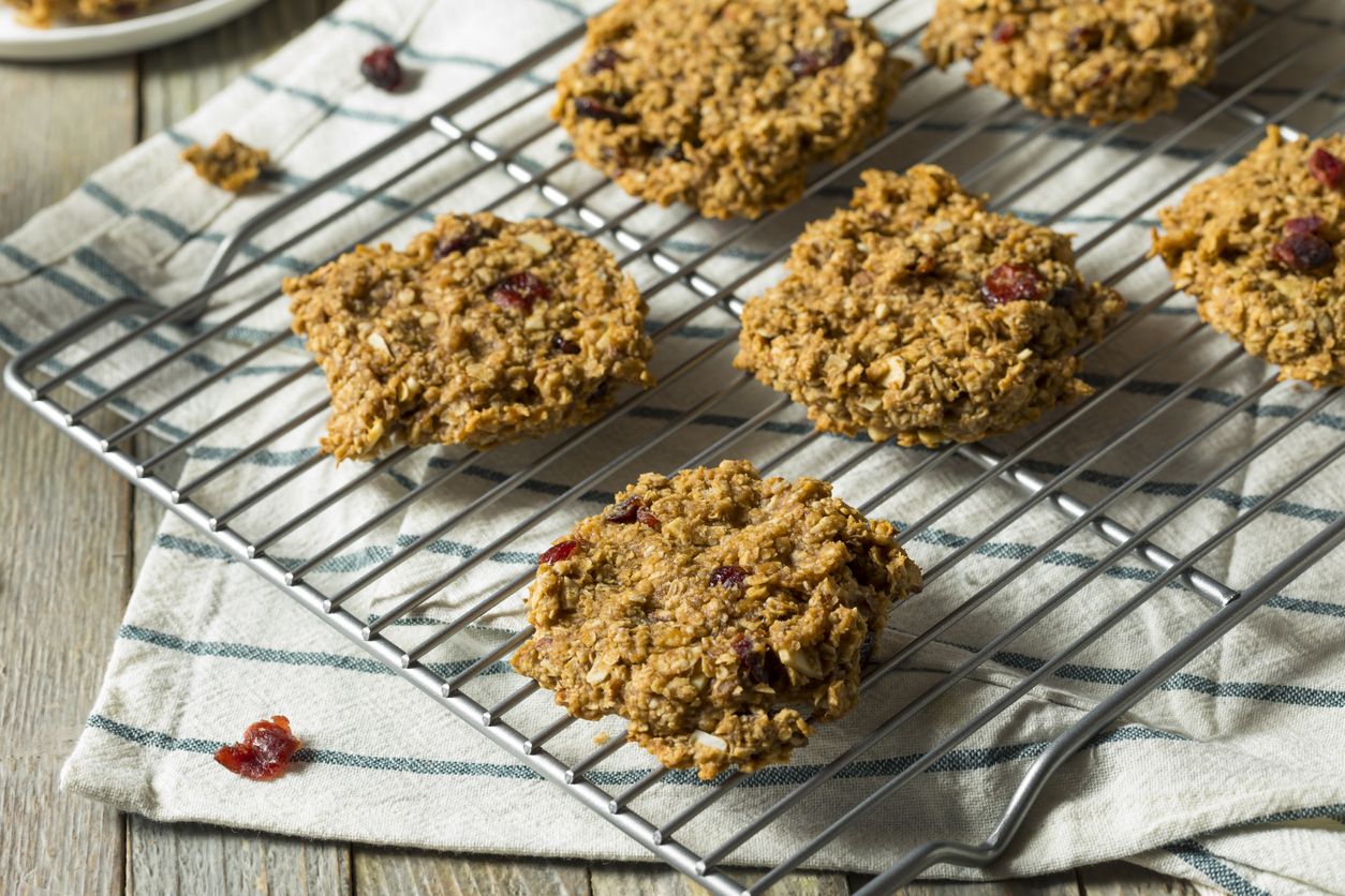 Vegan Breakfast Cookies | Ali Hutchinson